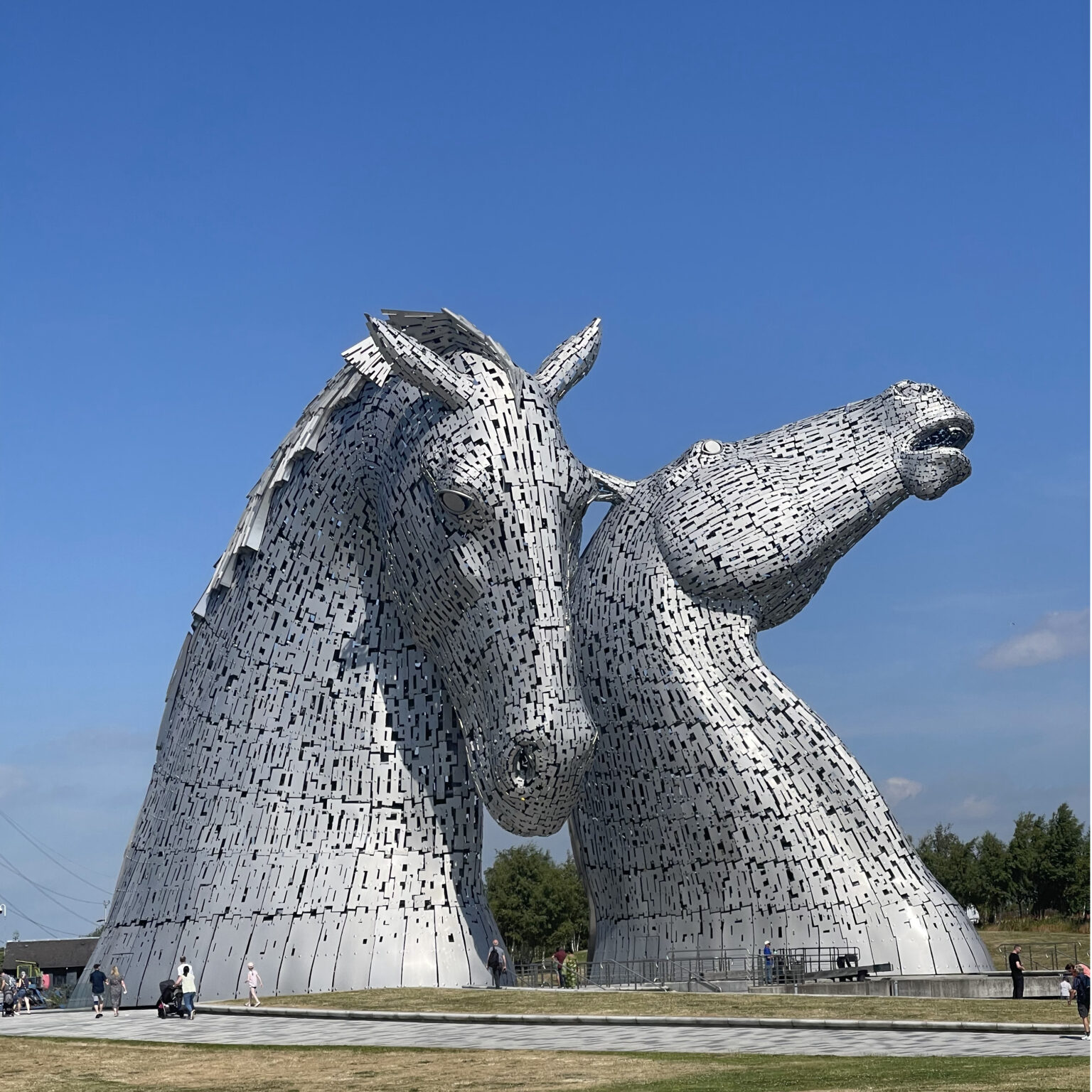 Top 6 Experiences for a Family Road Trip Through Scotland - TravelTeening